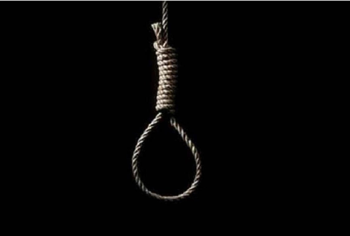 पेड़ से लटके मिले पति पत्नी के शव, गत वर्ष ही हुई थी शादी | Mediawala
