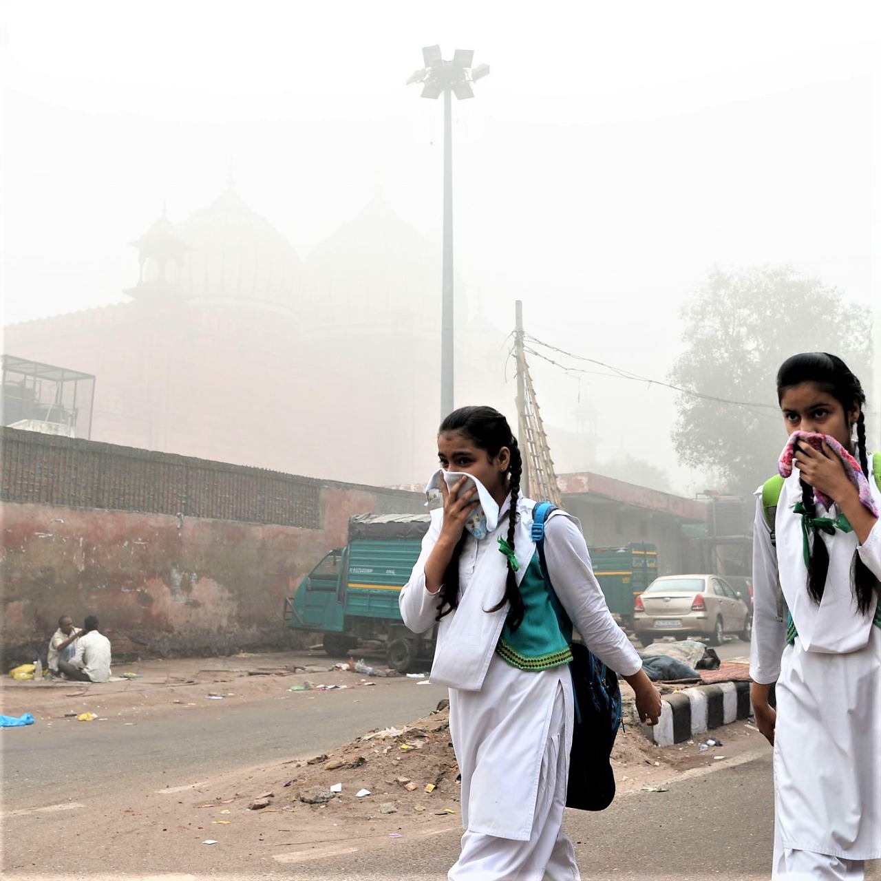 Air Pollution From Firecrackers : कई शहरों में पटाखों से वायु प्रदूषण ...