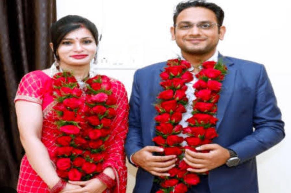 Famous Love Story Of IAS-IPS : ये हैं अफसरों की वे पांच जोड़ियां ...